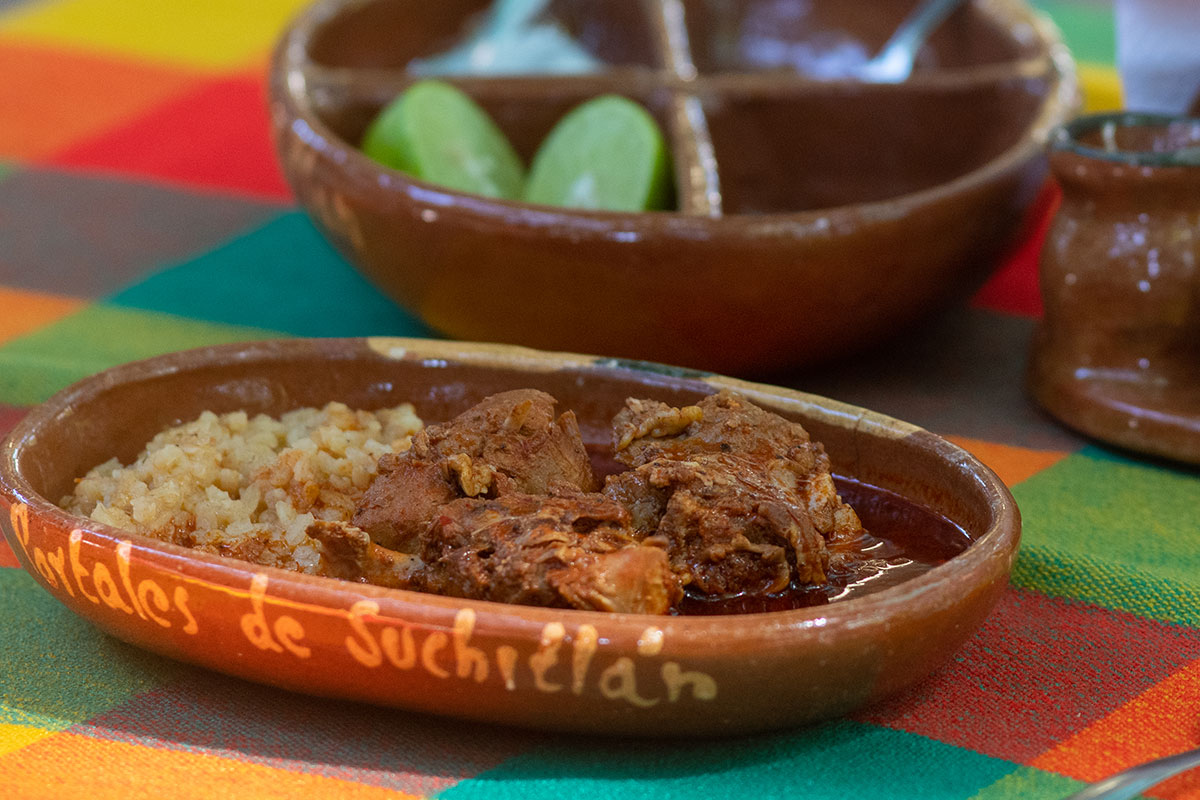 Explorando Comala, el pueblo blanco de América